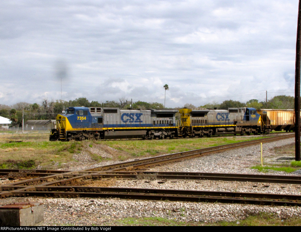 CSX 7354 and 7372